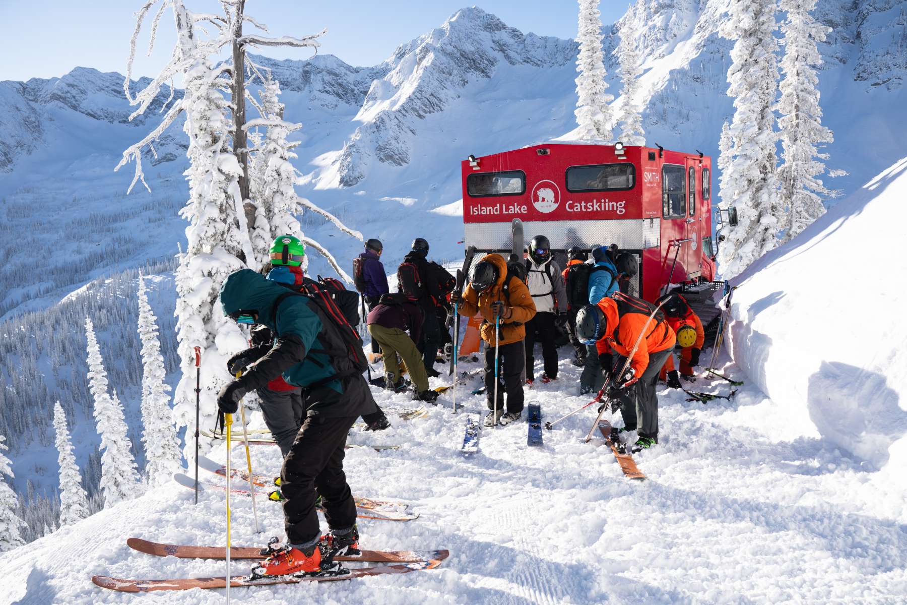 Island Lake Lodge in Fernie B.C. | Mountain Resort & Catskiing