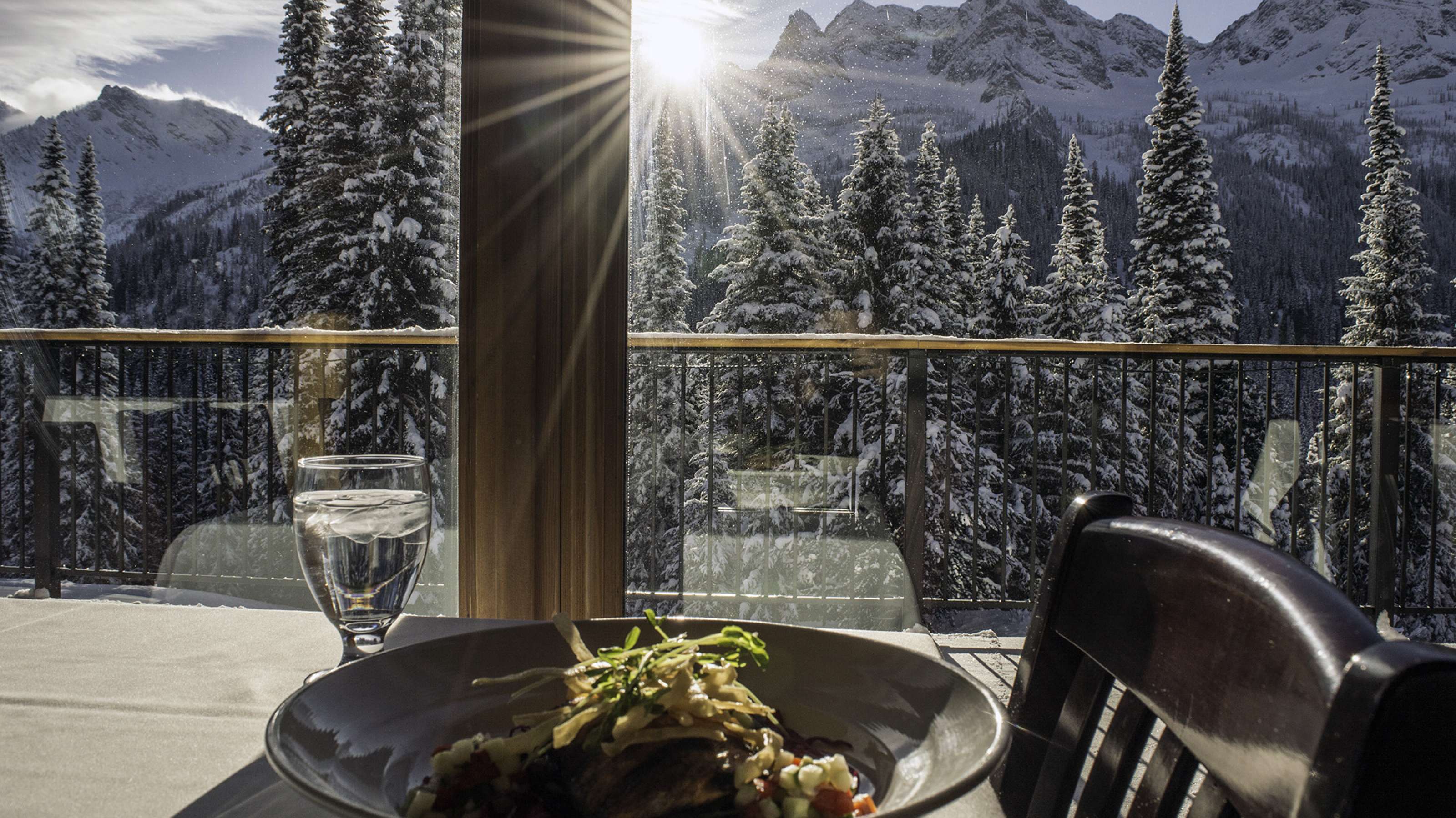 Tamarack Restaurant OPEN | Island Lake Lodge